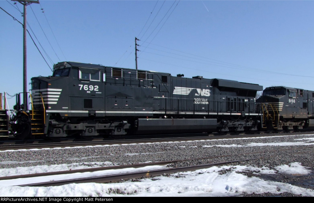 NS 7692